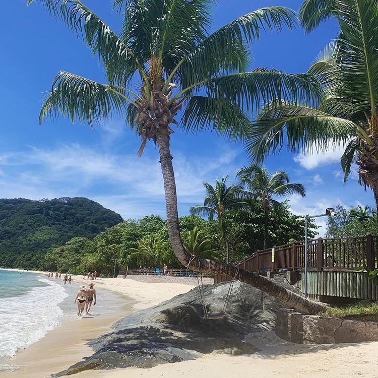 Seychelles hotel 4 stars - Coral Strand Hotel on Beau Vallon beach